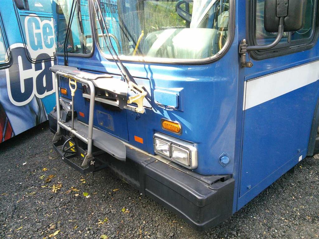 2004 New Flyer D40LF (Hartford, CT 06114) | Property Room