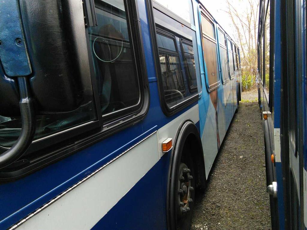 2004 New Flyer D40LF (Hartford, CT 06114) | Property Room