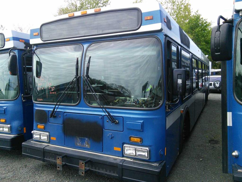 2004 New Flyer D40LF (Hartford, CT 06114) | Property Room