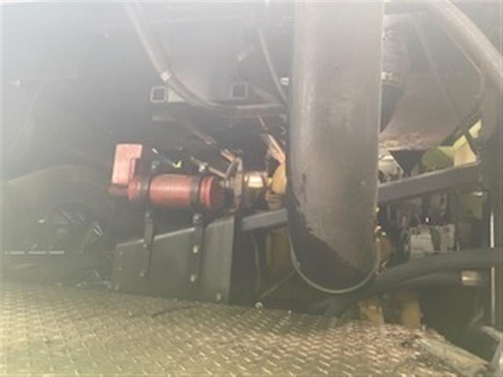 2004 OshKosh STI-3000 (Brooklyn, NY 11214) | Property Room