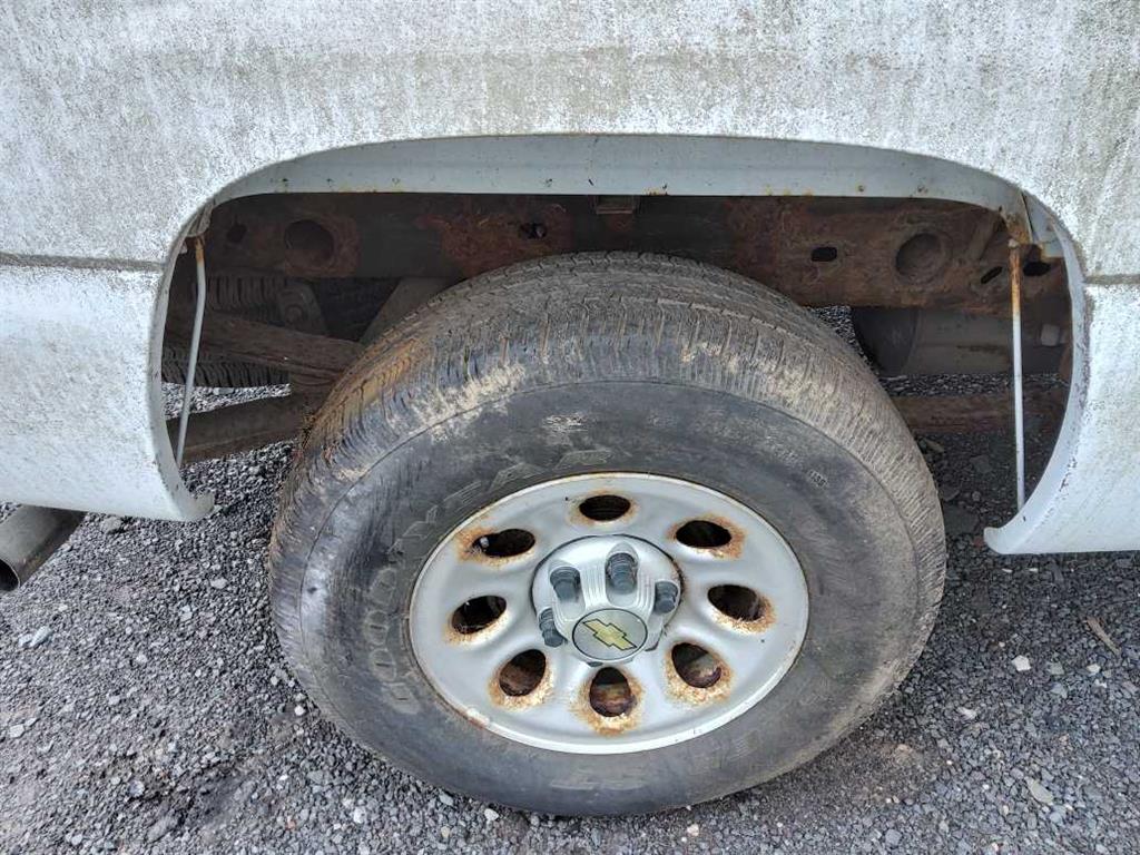 2005 Chevrolet Silverado (Hartford, CT 06114) | Property Room