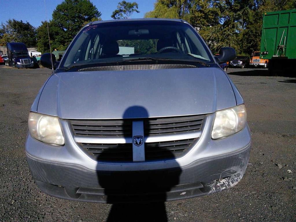 2006 Dodge Caravan (Hartford, CT 06114) | Property Room