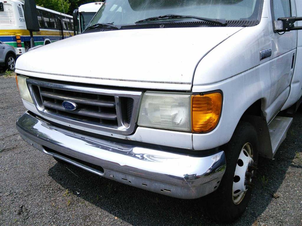 2006 Ford E350 (Hartford, CT 06114) | Property Room