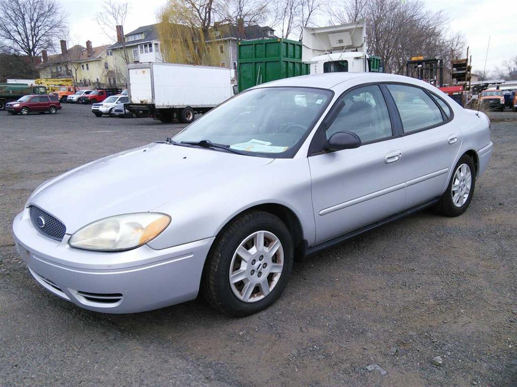 2006 Ford Taurus (Hartford, CT 06114) | Property Room