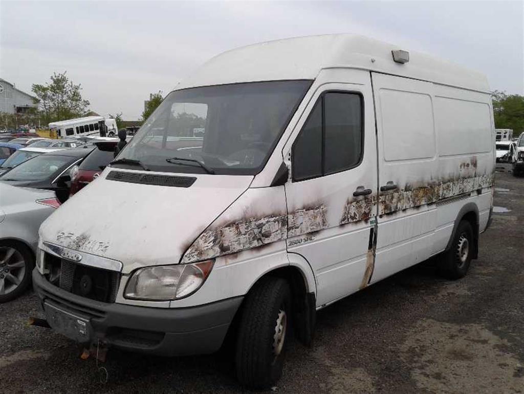 2006 Freightliner Sprinter 2500 (Brooklyn, NY 11214) | Property Room