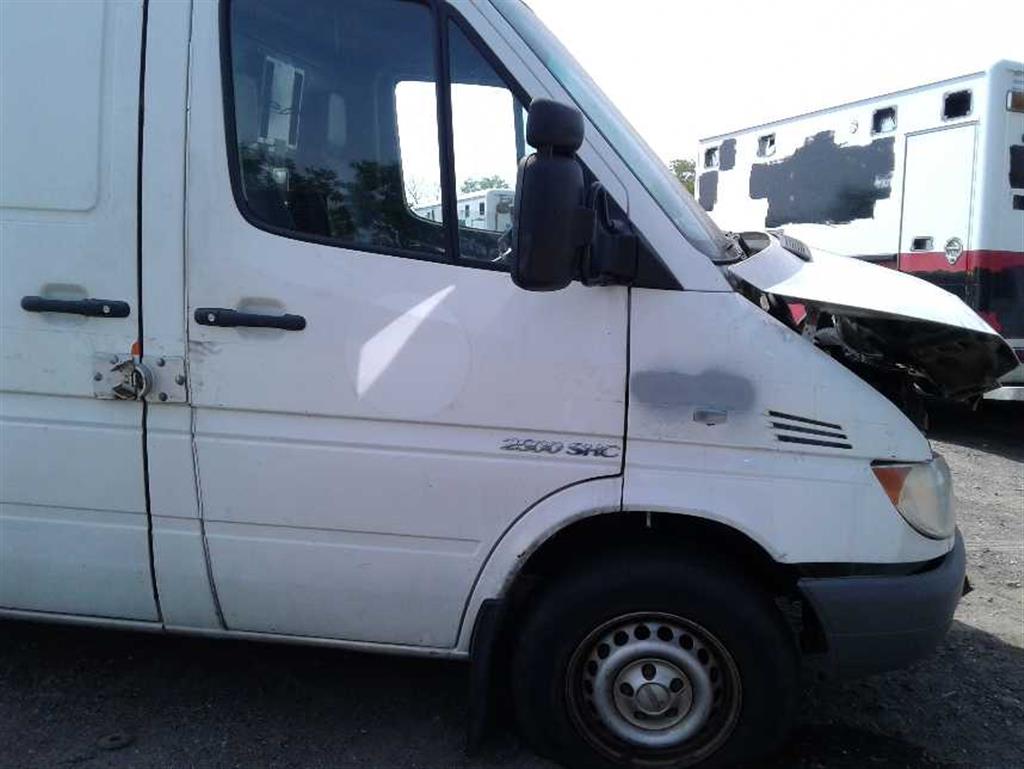 2006 Freightliner Sprinter 2500 (Brooklyn, NY 11214) | Property Room