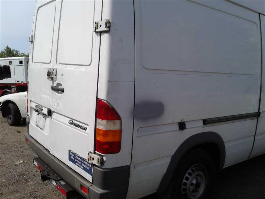 2006 Freightliner Sprinter 2500 (Brooklyn, NY 11214) | Property Room