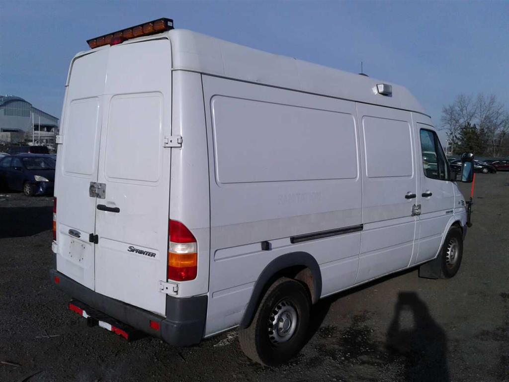 2006 Freightliner Sprinter 2500 (Brooklyn, NY 11214) | Property Room