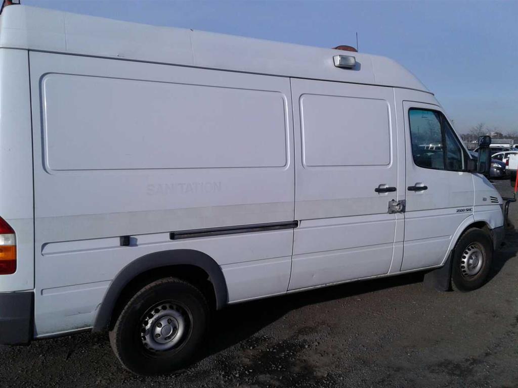 2006 Freightliner Sprinter 2500 (Brooklyn, NY 11214) | Property Room