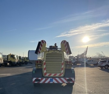 2006 Mercedes-Benz Actros 2040 AS #90543 & Overaasen Trailer Runway ...