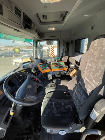 2006 Mercedes-Benz Actros 2040 AS #90545 & Overaasen Trailer Runway ...