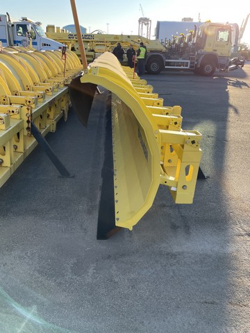 2006 Mercedes-Benz Actros 2040 AS #90628 & Overaasen Trailer Runway ...