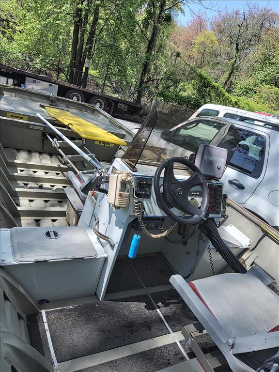 2007 Moose Boats M2-37 (Staten Island, NY 10309) | Property Room