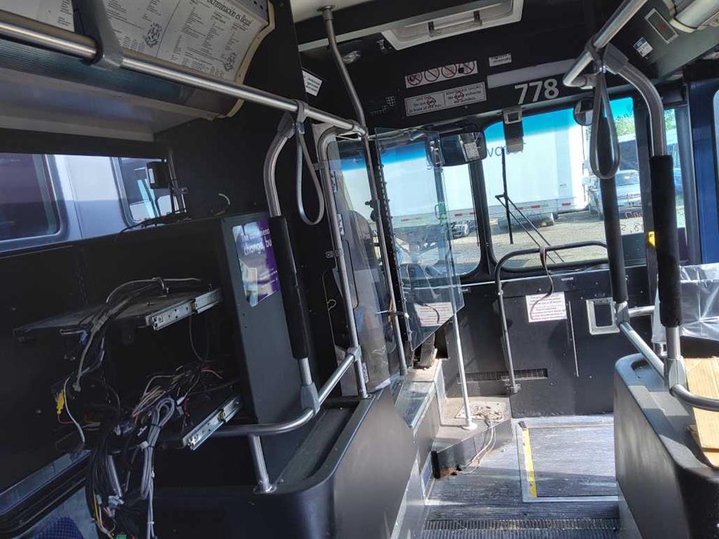 2007 New Flyer D40LF (Hartford, CT 06114) | Property Room