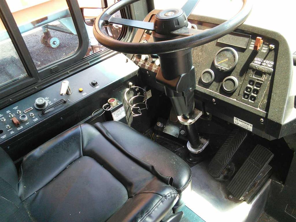 2010 New Flyer D35LFR (Hartford, CT 06114) | Property Room