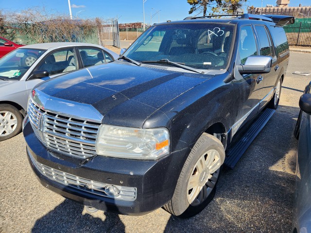 2011 Lincoln Navigator (Jamaica, NY 11430) | Property Room