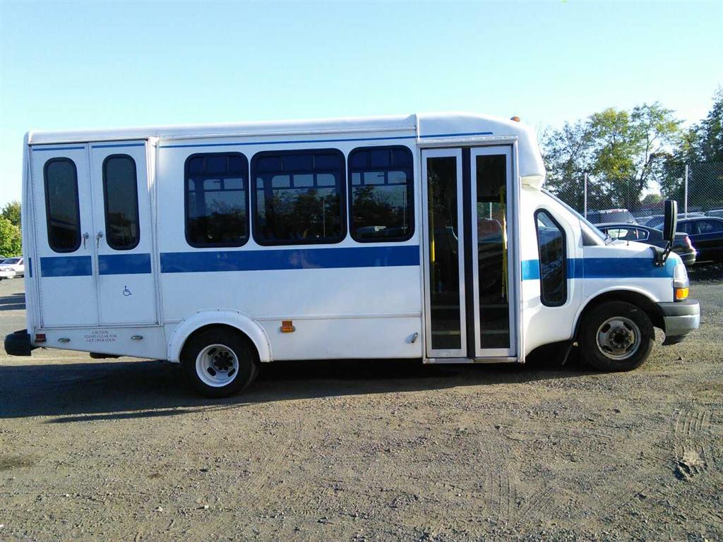 2012 Chevrolet GCII Paratransit Van (Hartford, CT 06114) | Property Room