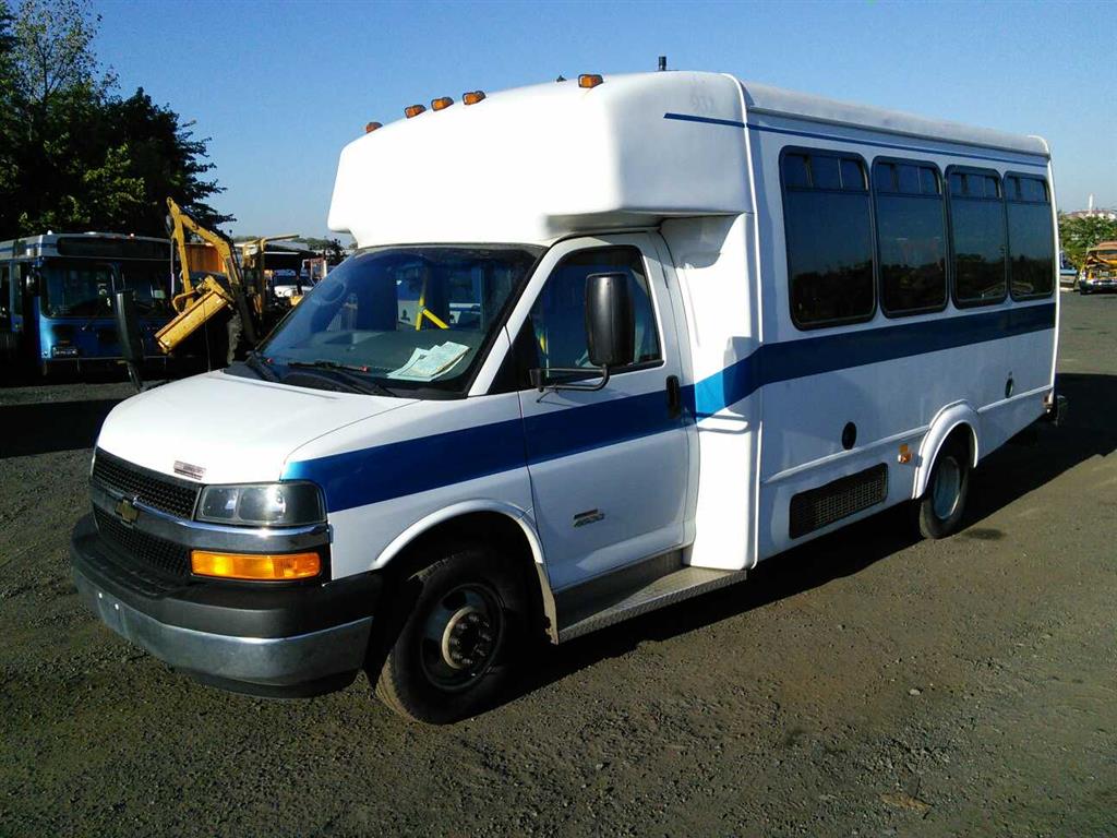 2012 Chevrolet GCII Paratransit Van (Hartford, CT 06114) | Property Room