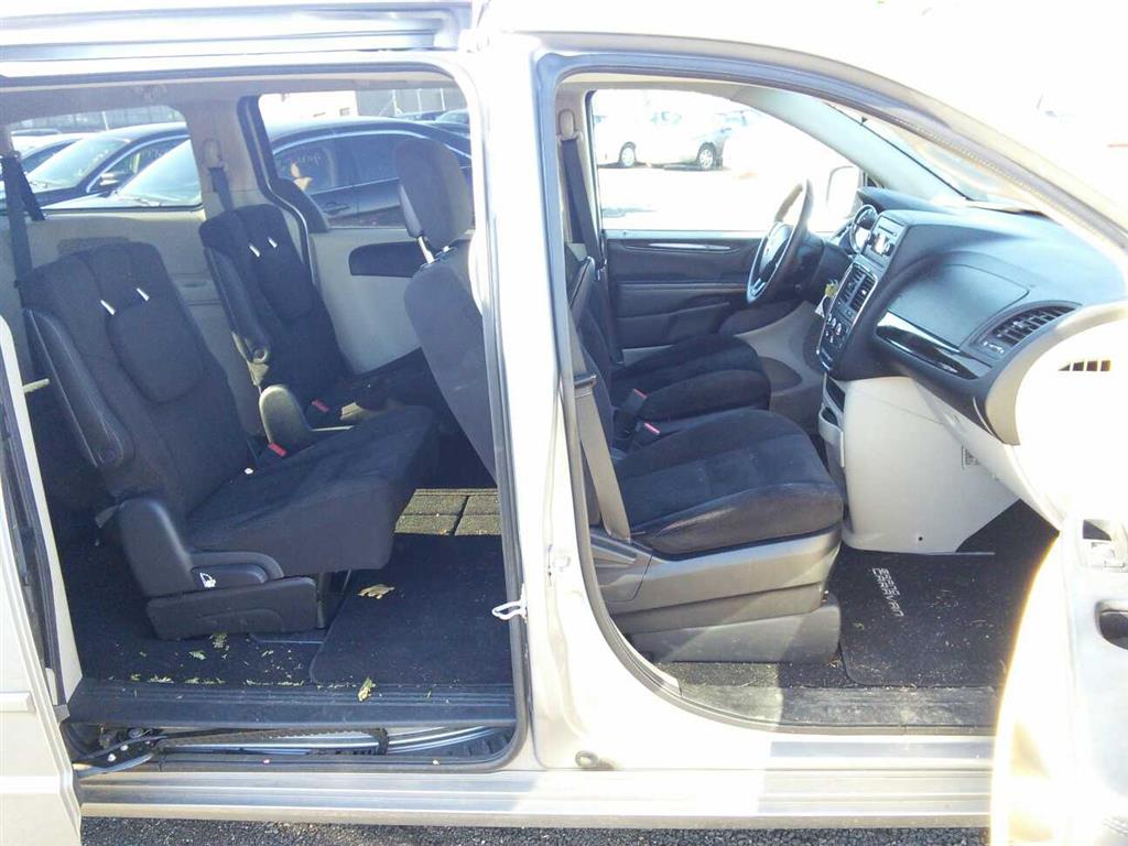 2014 Dodge Grand Caravan (Hartford, CT 06114) | Property Room