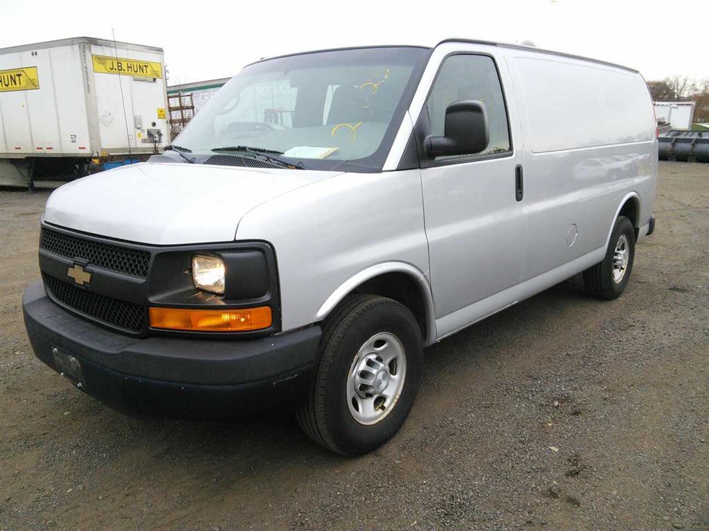 2015 Chevrolet Express (Hartford, CT 06114) | Property Room