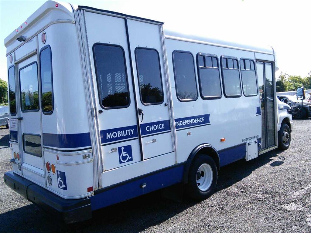 2016 Ford E450 Paratransit Bus (Hartford, CT 06114) | Property Room
