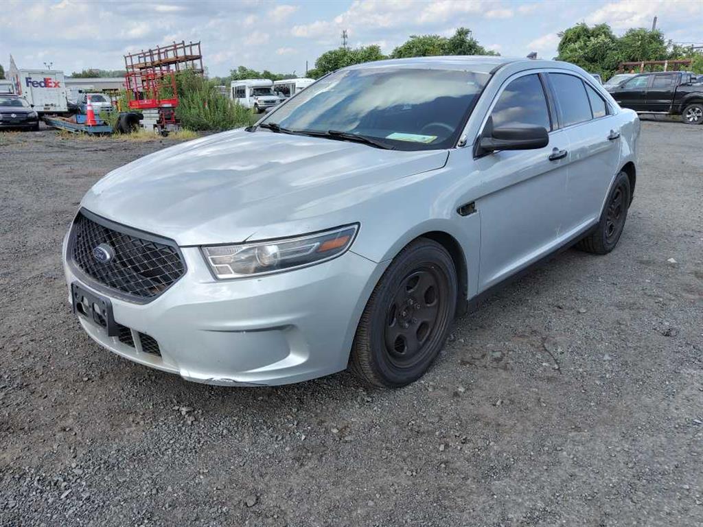2016 Ford Taurus (Hartford, CT 06114) | Property Room
