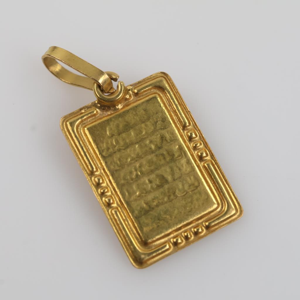20kt Gold Tablet Pendant | Property Room
