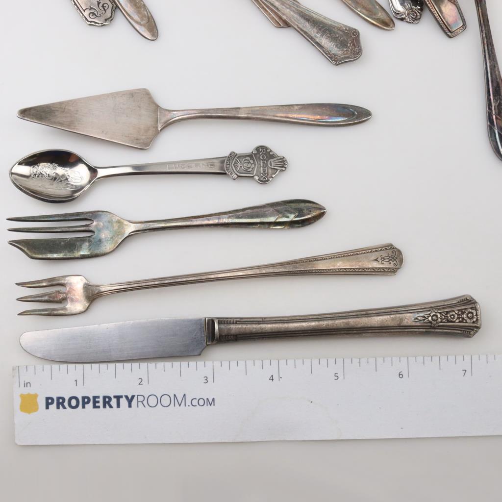 25 Pieces Cutlery | Property Room
