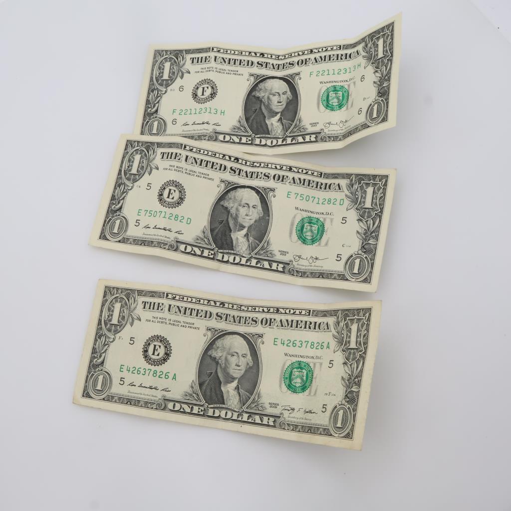 3 US Federal Reserve Note 1 Dollar Bills | Property Room