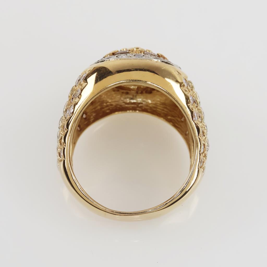 3.30cts TW Diamond 18kt Gold Signet Ring-Evaluated By Our Certified ...
