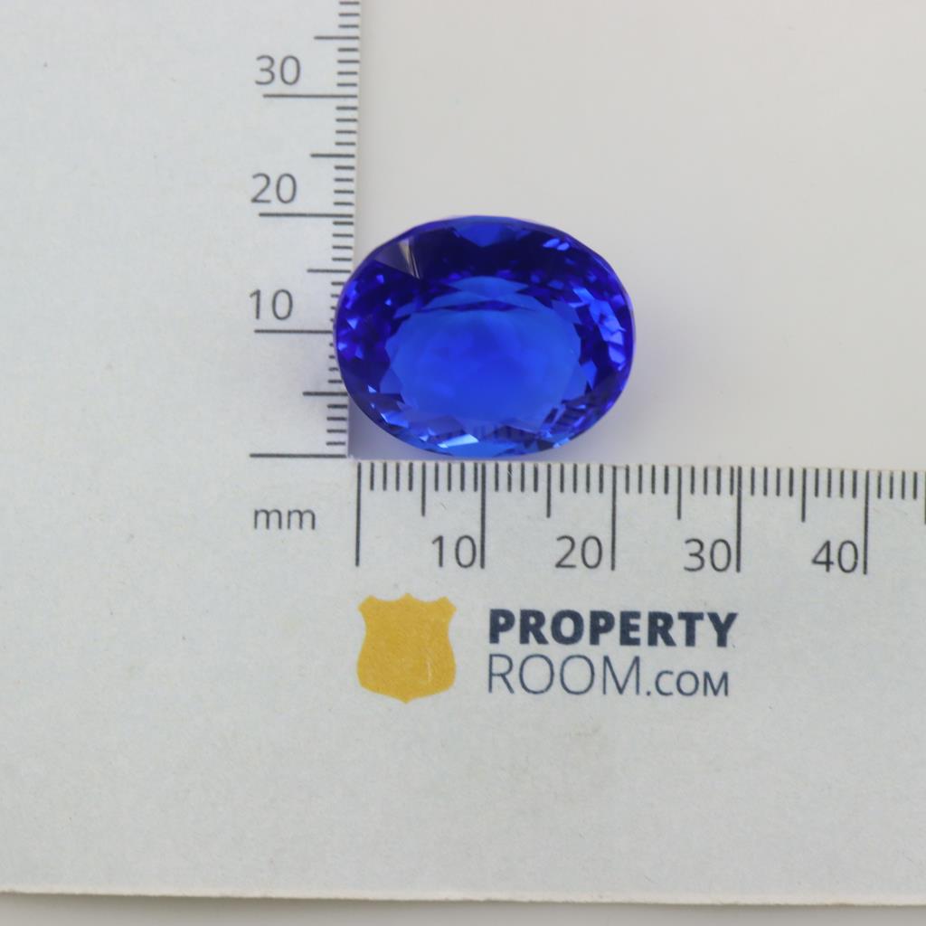 39.8cts TW Dyed Blue Quartz | Property Room