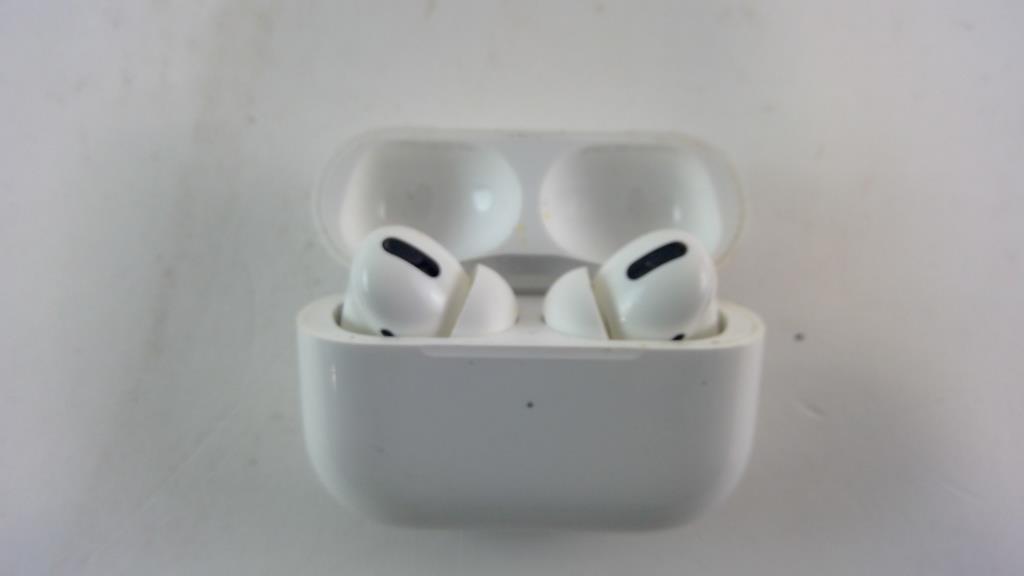 3rd Gen Apple Airpod | Property Room