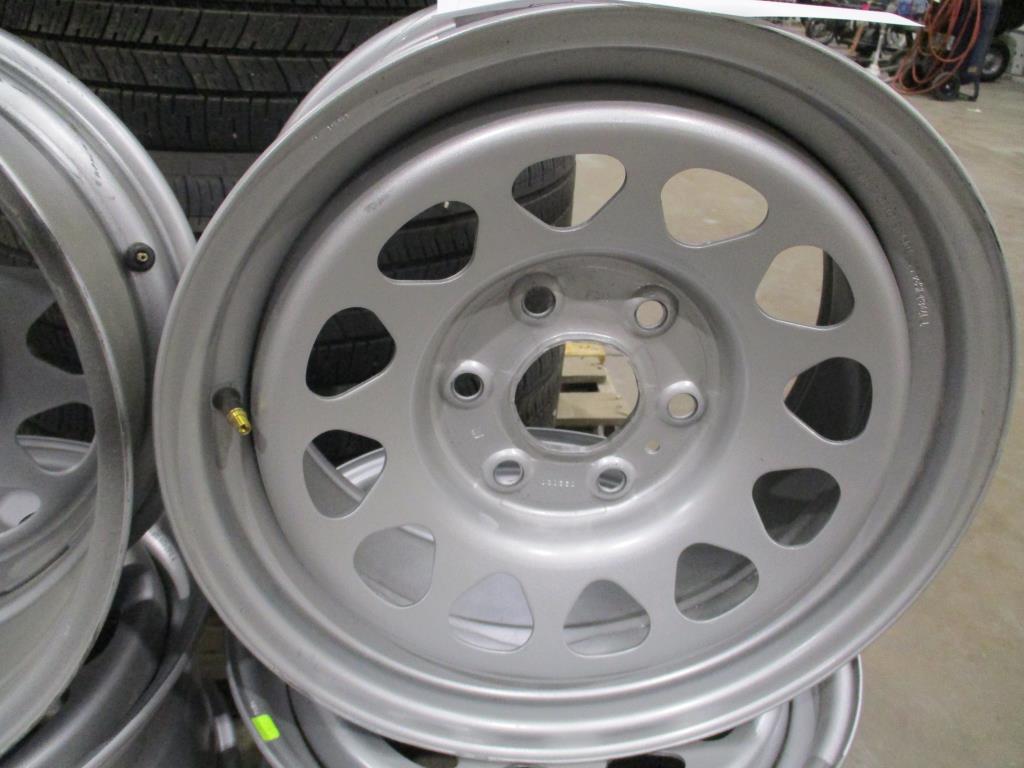 4 Chevy Rims W / 4 Goodyear Eagle RSA Tires | Property Room