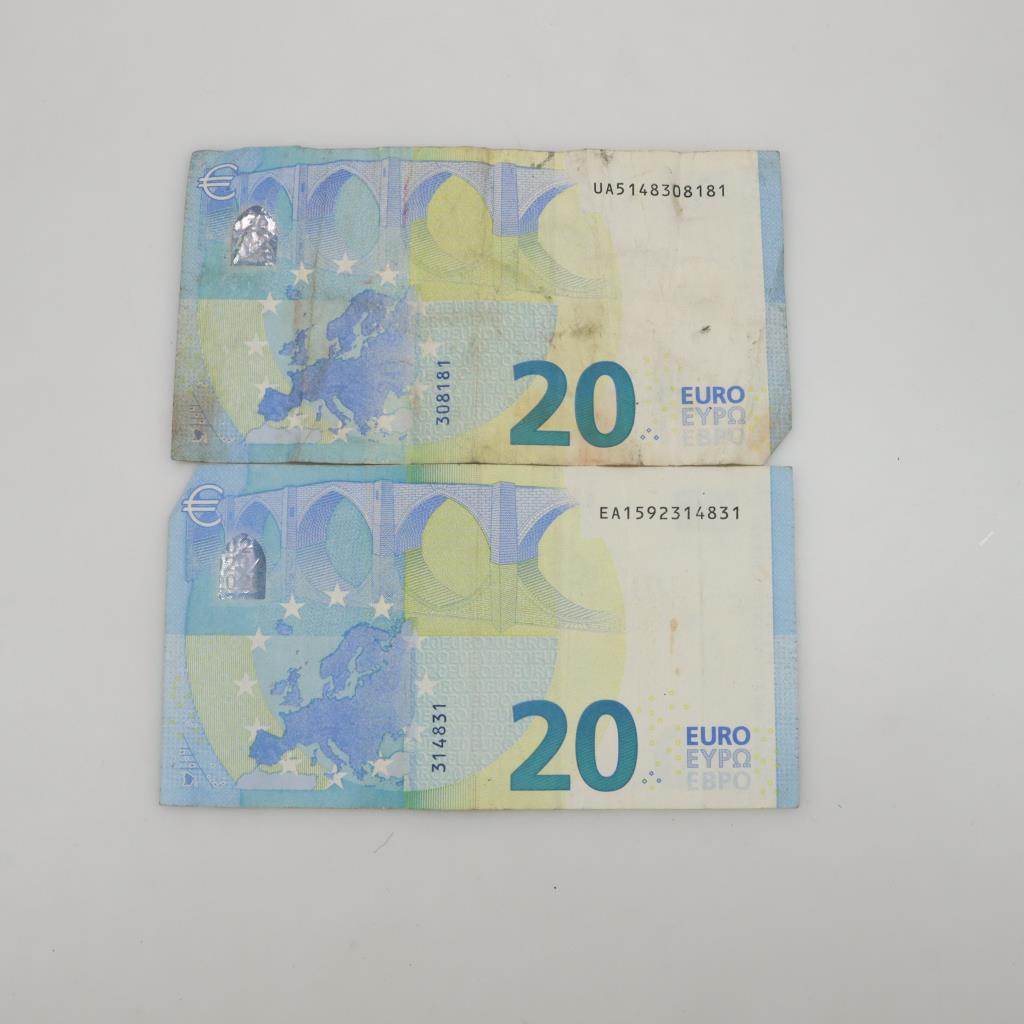 40 Euros | Property Room