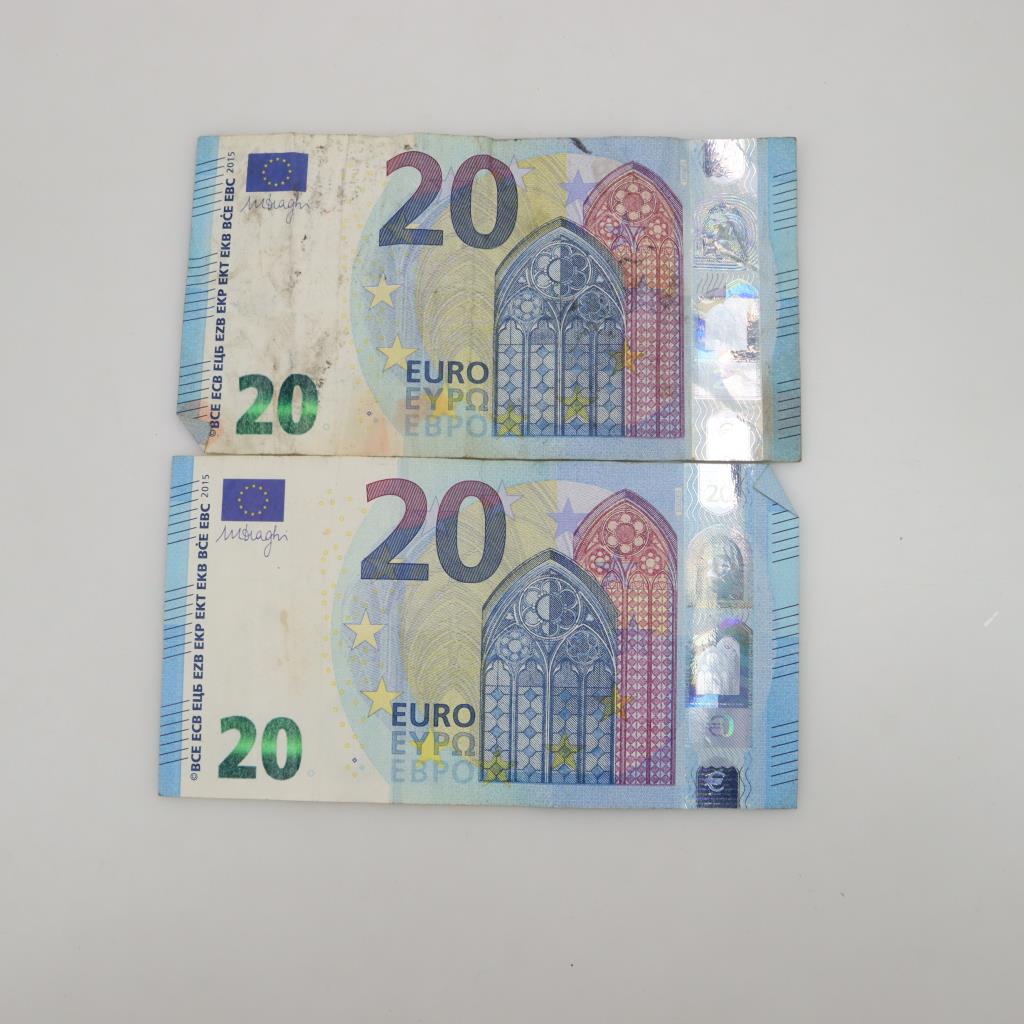 40 Euros | Property Room