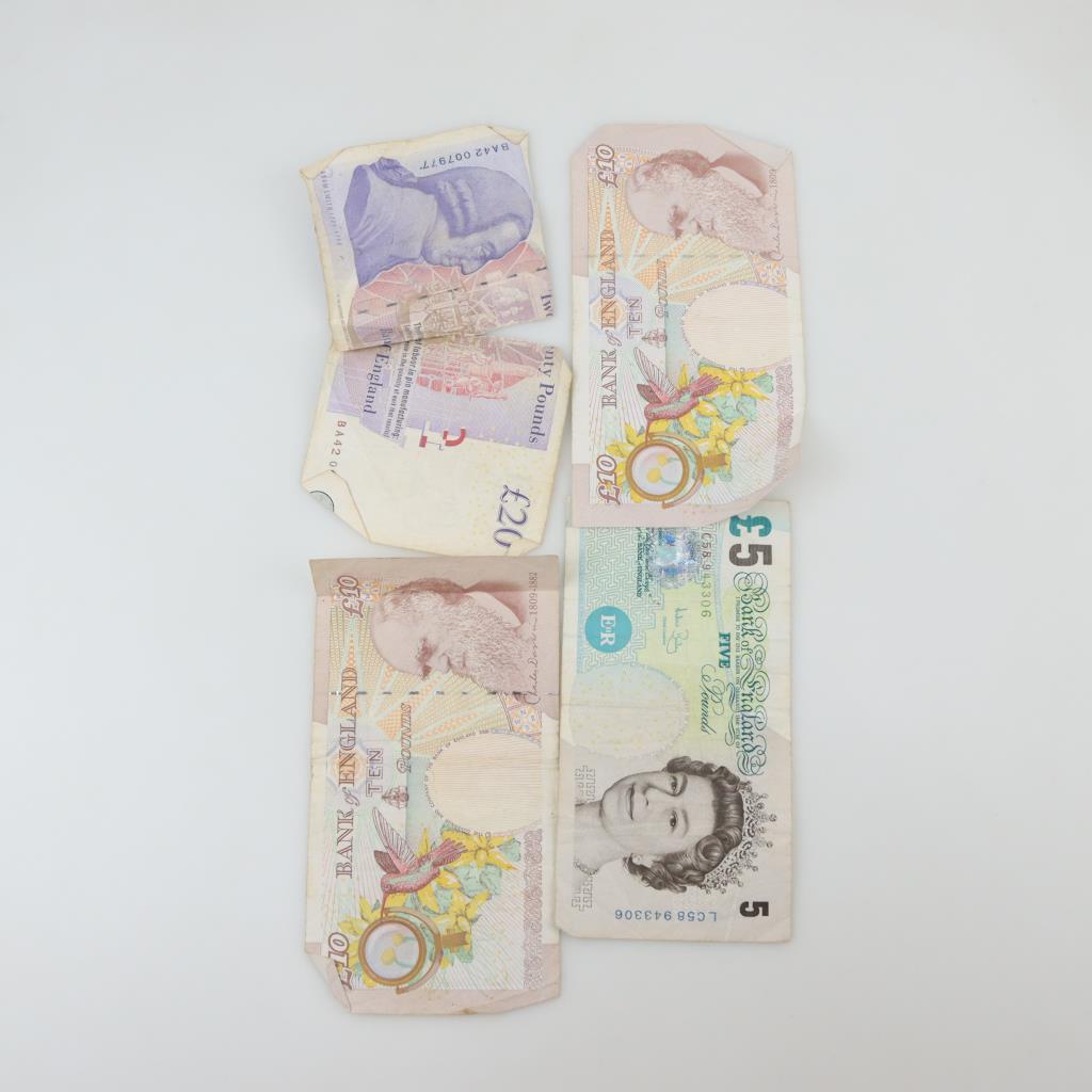 45 British Pounds Property Room 45 British Pounds Property Room