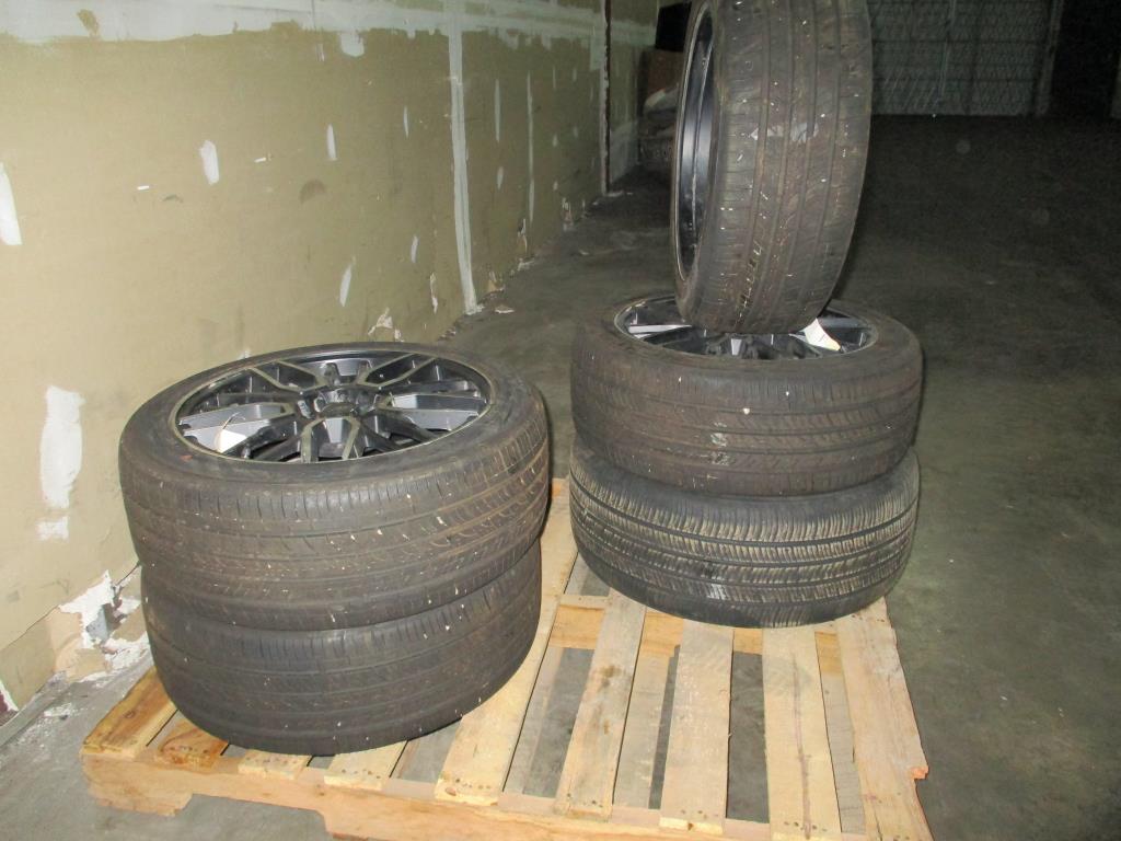 5 17" ICW Racing Tires W/Rims | Property Room