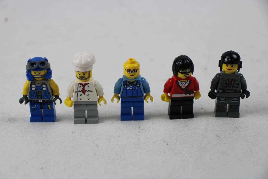 5 Lego Mini Figs | Property Room