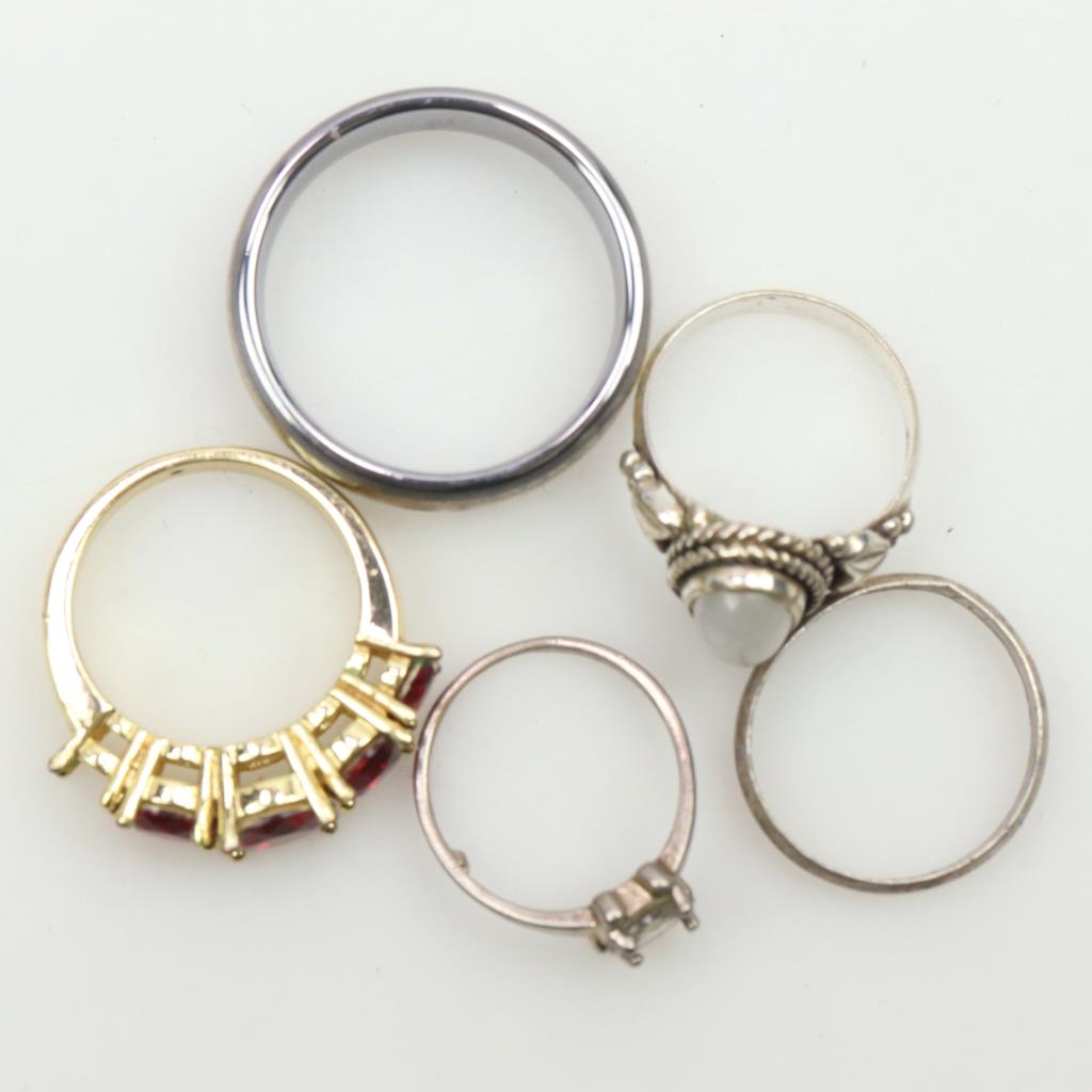 5 Mixed Rings | Property Room