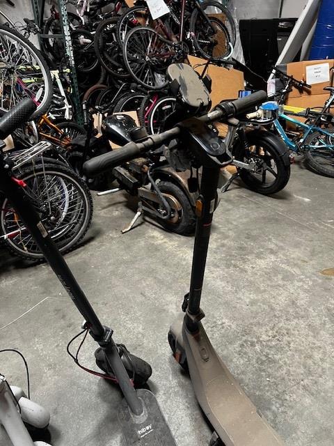 5 Push E-Scooter Lot | Property Room