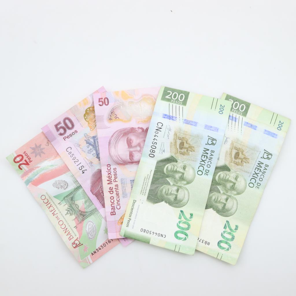 520 Mexican Pesos | Property Room