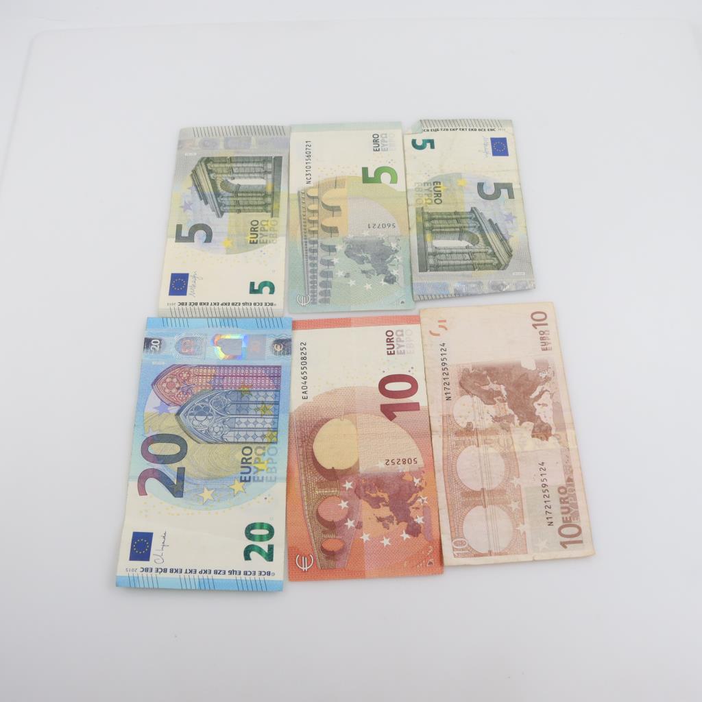 55 Euros | Property Room