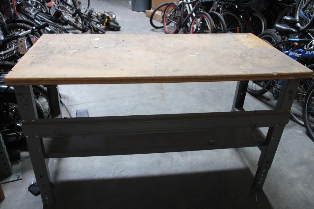 5ft Adjustable Heavy Duty Table | Property Room
