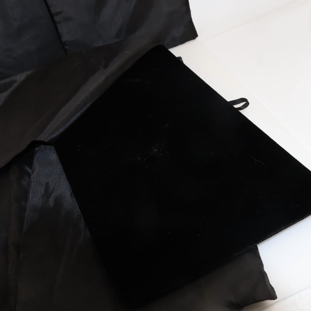 6 Full-Size Black Velvet Presentation Liner Tray | Property Room