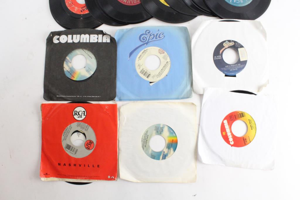 6.75" 45 RPM Records, 30+ Pieces | Property Room