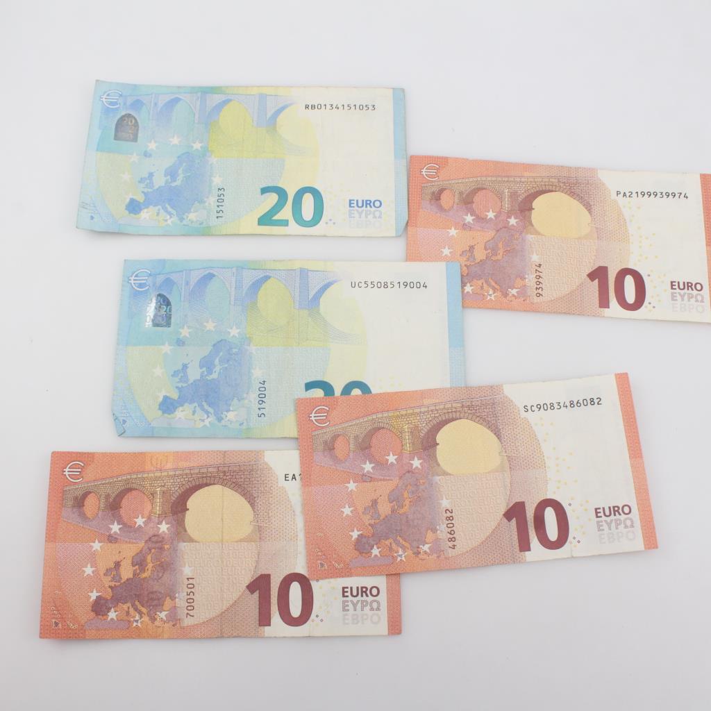 70 Euros | Property Room