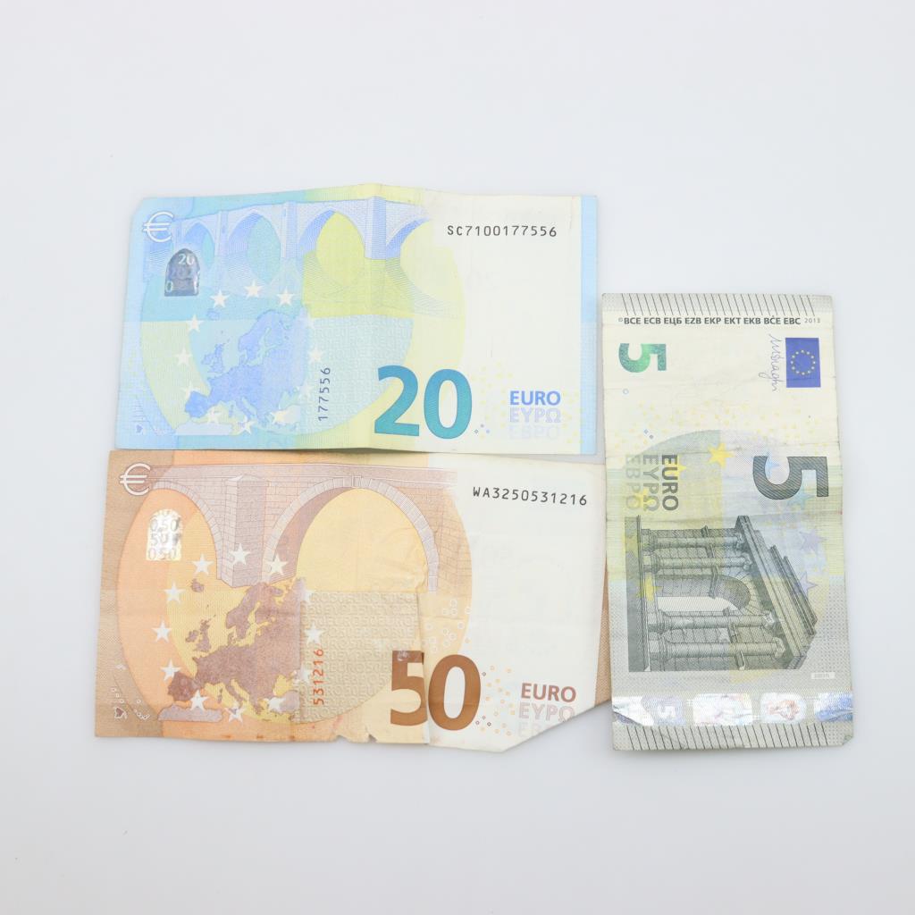 75 Euros | Property Room