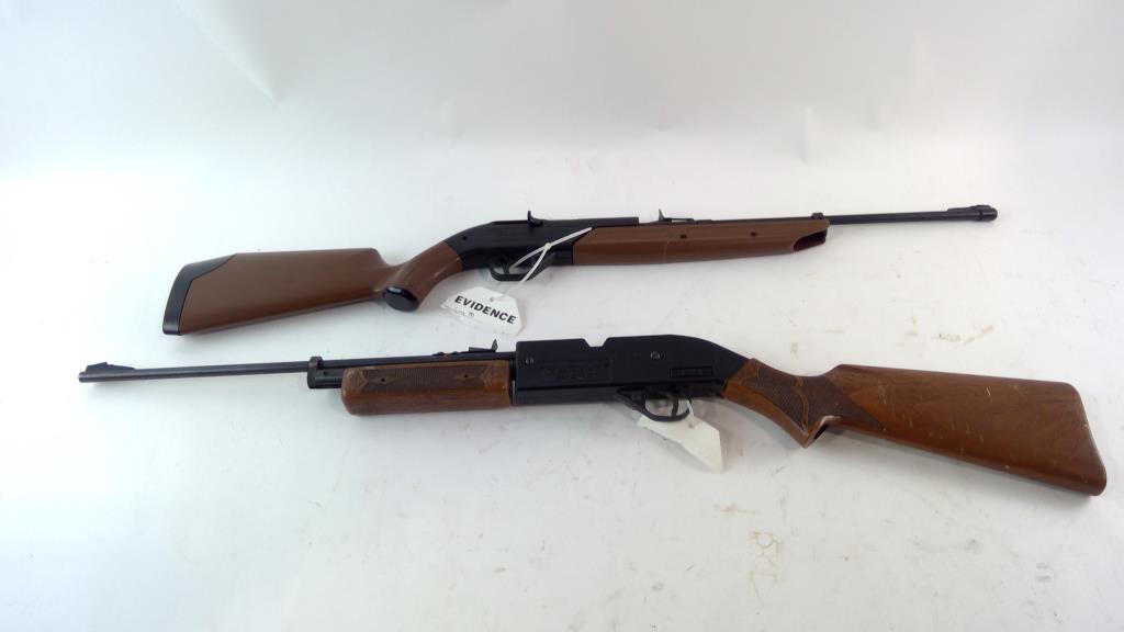 760 Pumpmaster Classic Airsoft Rifle 2 Pieces | Property Room