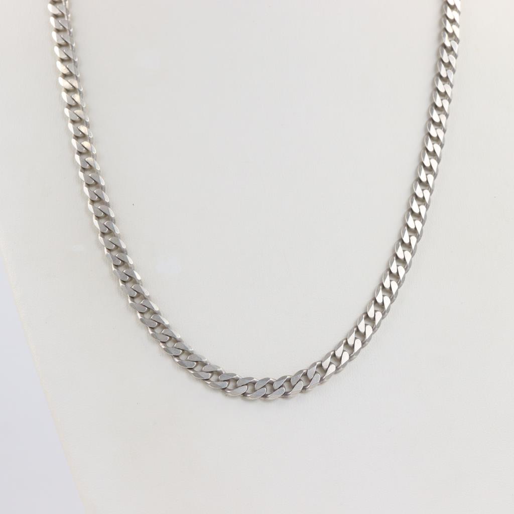 .800 - .900 Silver Cuban Chain Necklace | Property Room