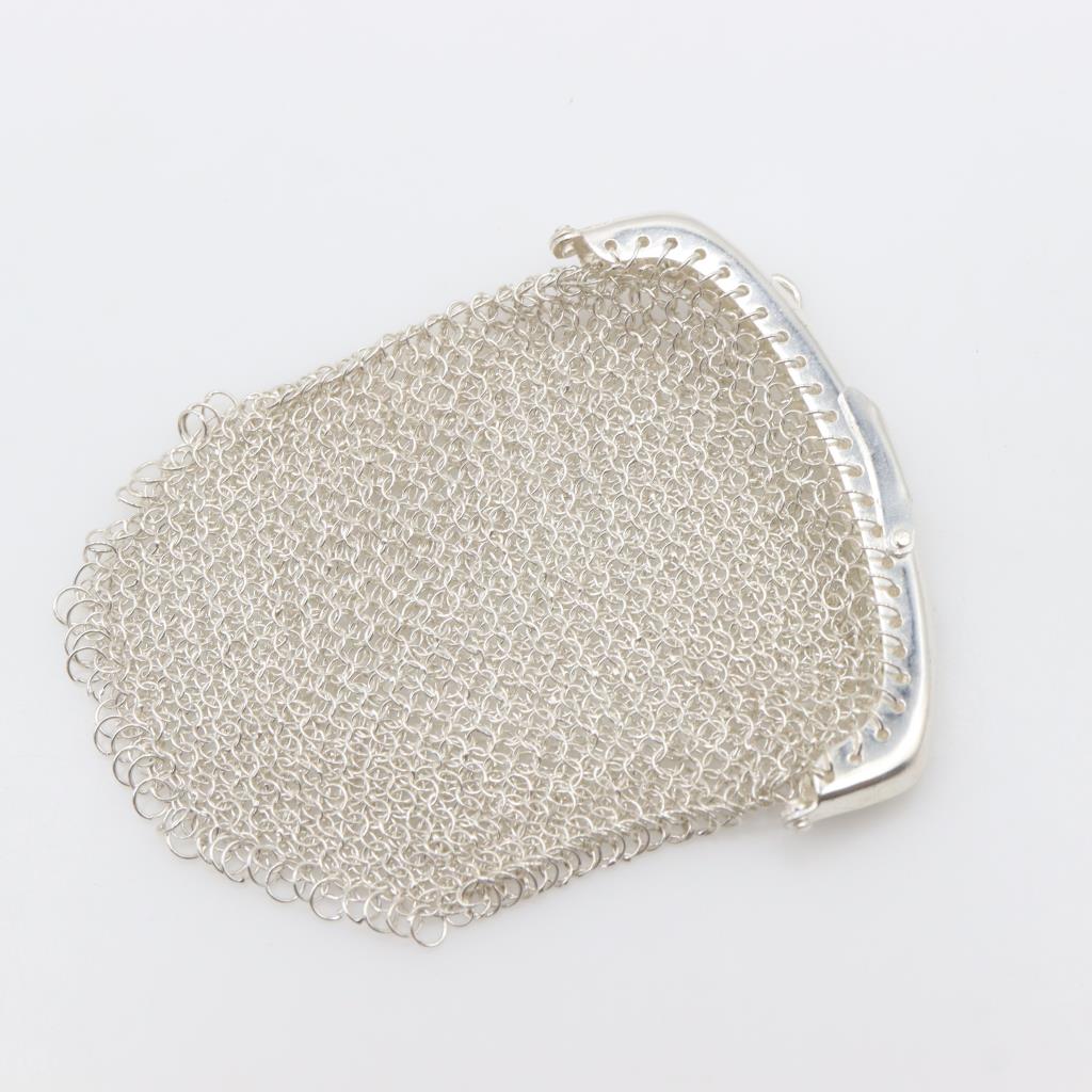 .800-.900 Silver Mesh Coin Purse | Property Room